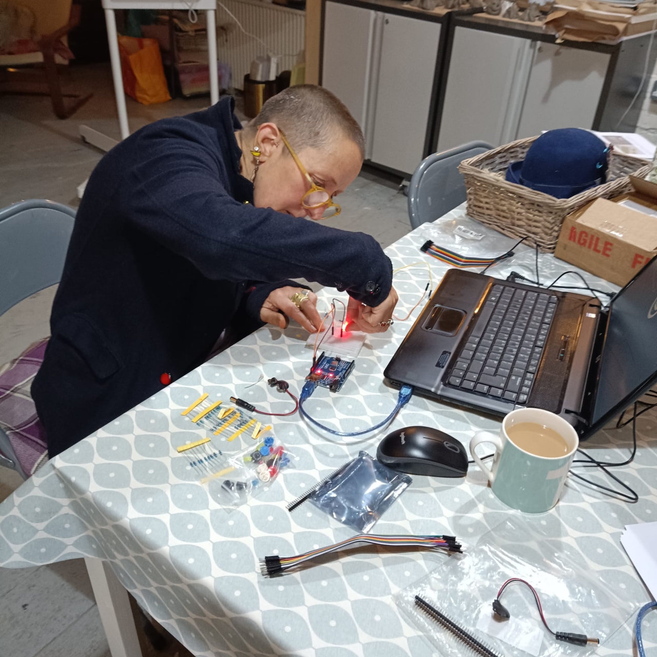 Run a weekly skill-sharing Invention Workshop. This project lets people ...